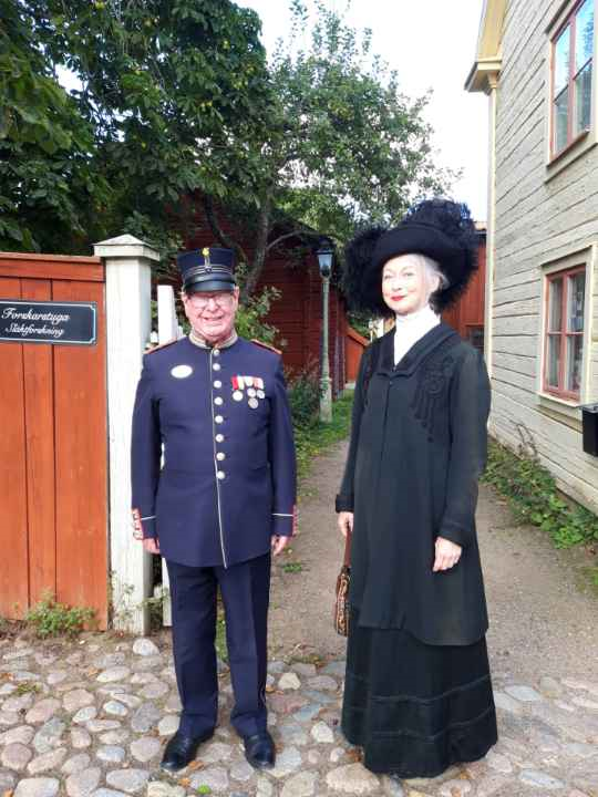 Vintagekläder – FGL – Föreningen Gamla Linköping